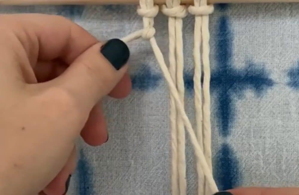 Learn 15 Basic Macrame Knots (+ PDF Guide for Beginners!) | Marching North