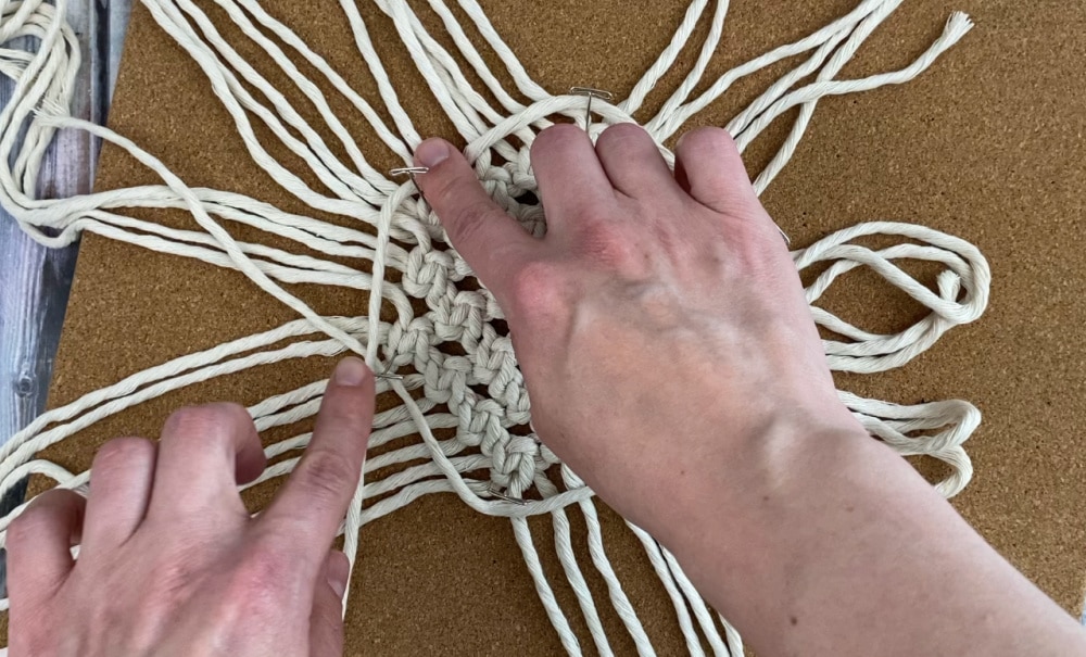 Hexagon Macrame Mug Coasters // Free Pattern + Video | Marching North