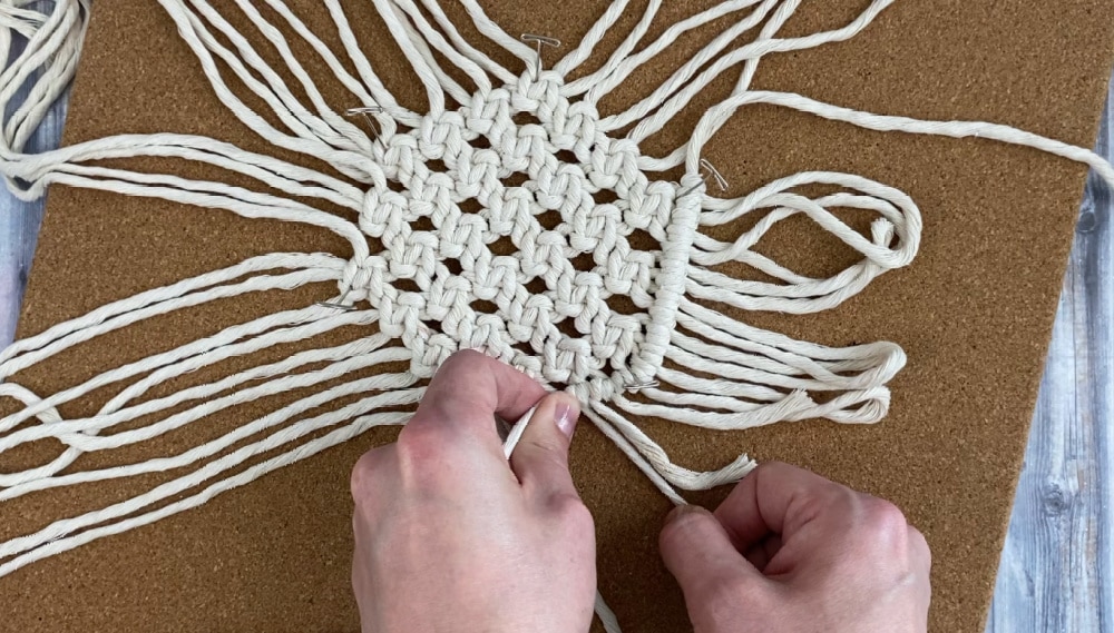 Hexagon Macrame Mug Coasters // Free Pattern + Video | Marching North