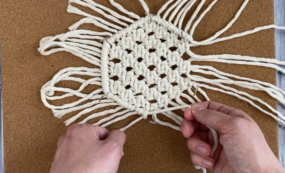 Hexagon Macrame Mug Coasters // Free Pattern + Video | Marching North
