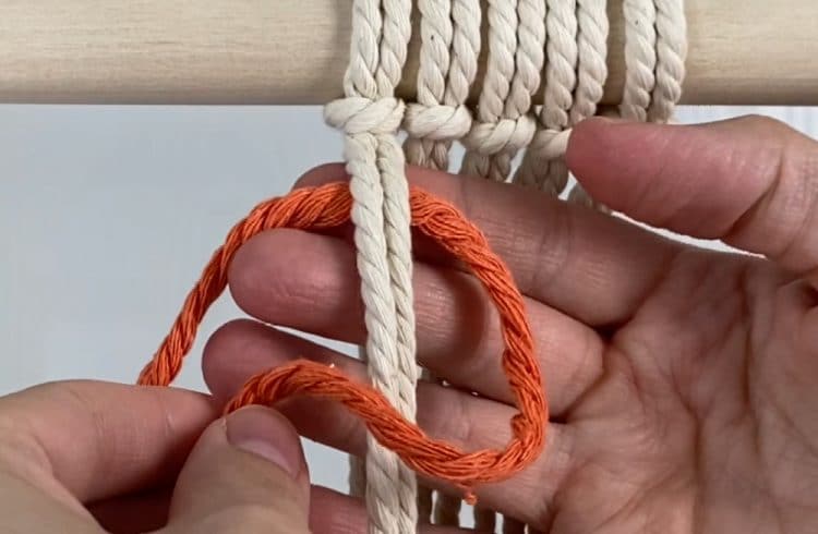 Learn 17 Basic Macrame Knots (+ PDF Guide for Beginners!) | Marching North