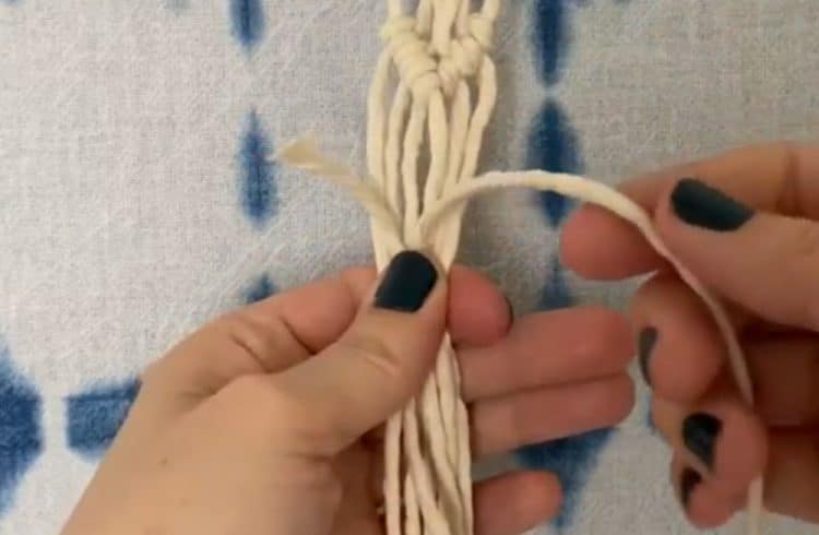 Learn 15 Basic Macrame Knots (+ PDF Guide for Beginners!) | Marching North