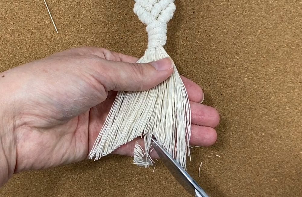 Macrame Mermaid Tail Keychain DIY // Tutorial + Video | Marching North