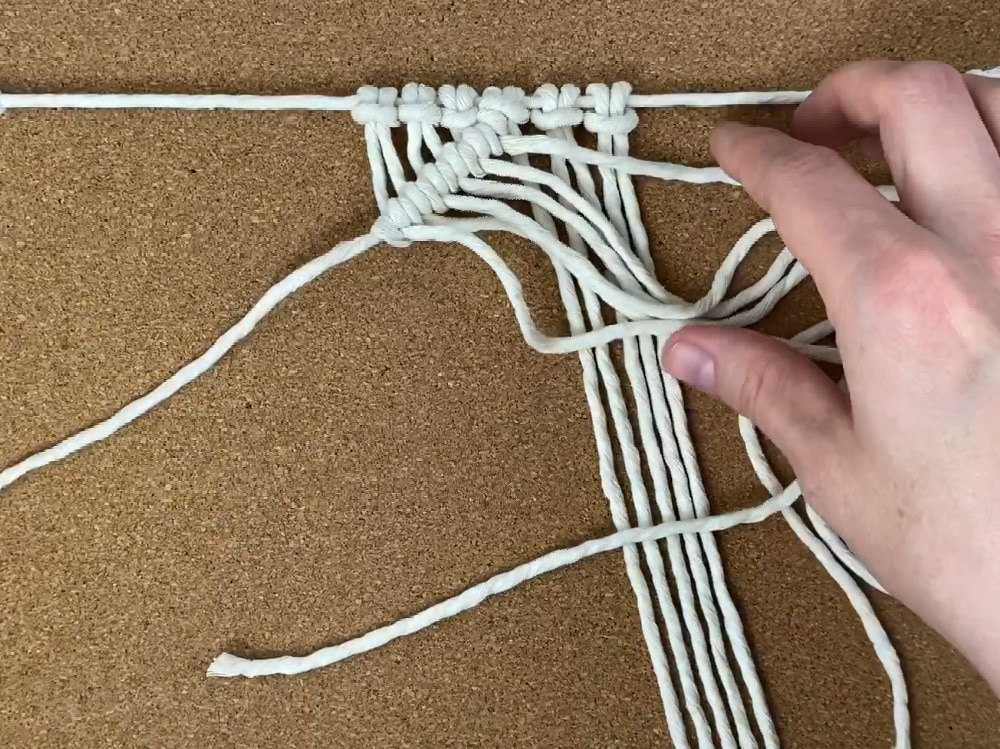 Quick and Easy Macrame Napkin Rings (only uses 3 knots!)