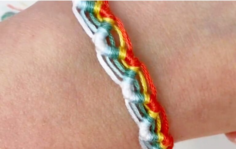 6 Easy Friendship Bracelet Patterns (Tutorials & Videos!) | Marching North