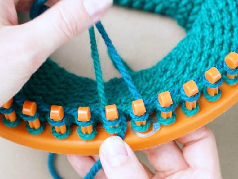 How to Knit a Hat on a Loom | Easy Beanie Pattern for Beginners