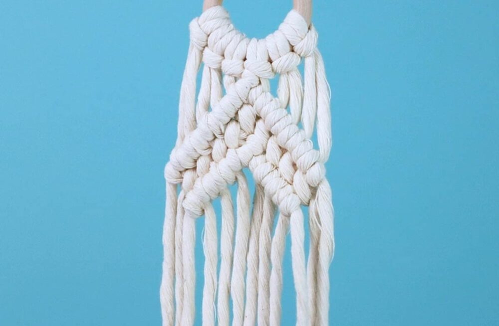 Free Macrame Hat Hanger Pattern (Easy DIY Tutorial!) | Marching North