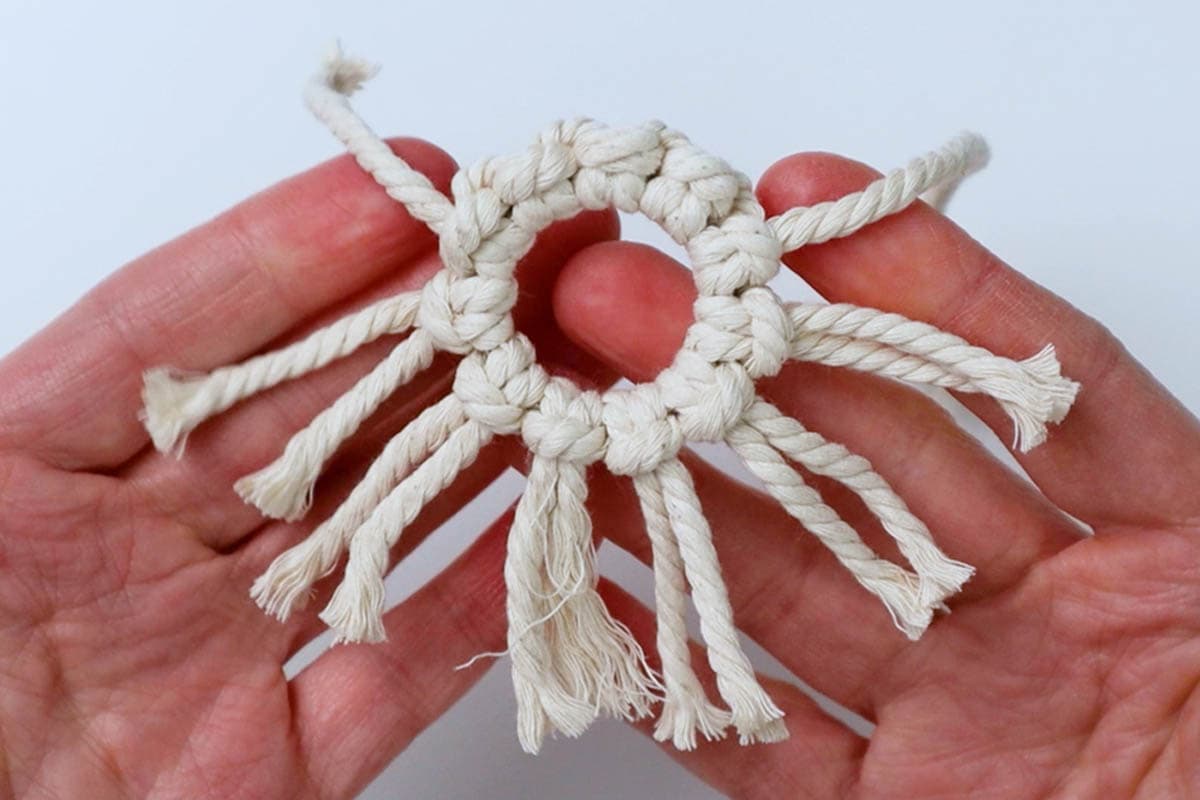 Free Macrame Owl Pattern (Easy DIY Tutorial & Video!) | Marching North