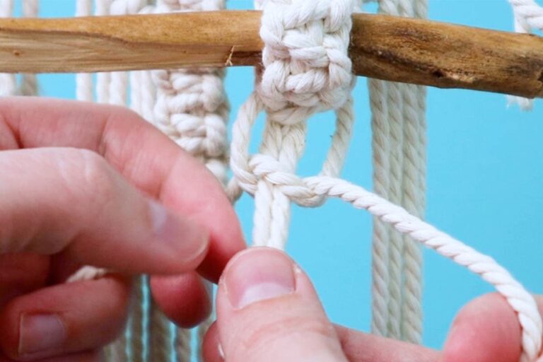 Free Macrame Owl Pattern (Easy DIY Tutorial & Video!) | Marching North