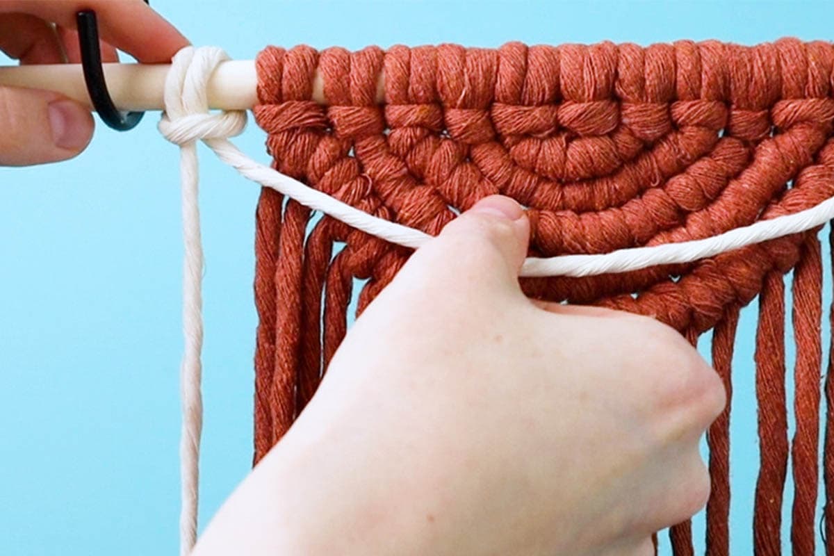 DIY Macrame Sunflower Wall Hanging (Tutorial & Video!) | Marching North