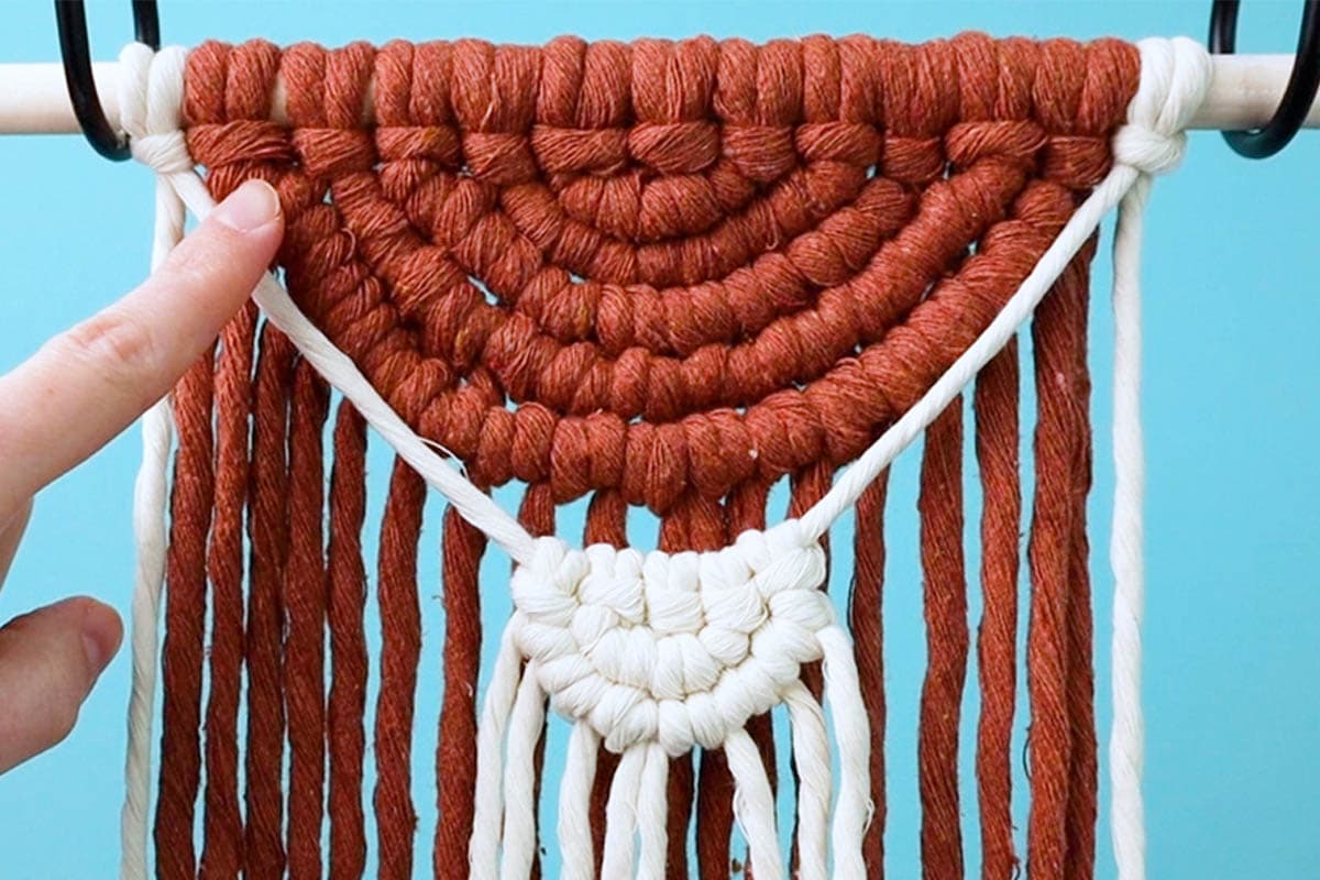 DIY Macrame Sunflower Wall Hanging (Tutorial & Video!) | Marching North