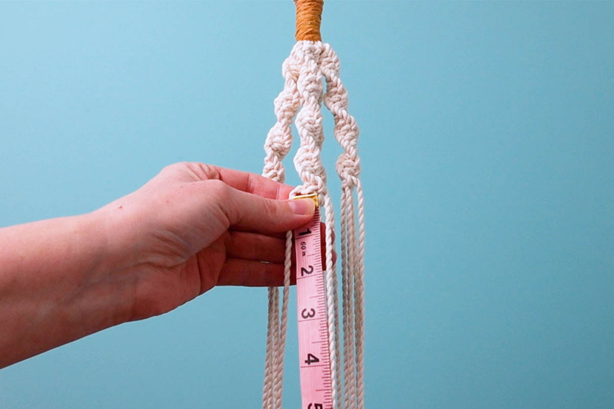 How to Make a Double Macrame Plant Hanger (Tutorial & Video ...