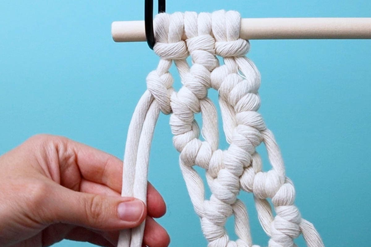 DIY Boho Macrame Wall Hanging with Tassels (Free Pattern!) | Marching North