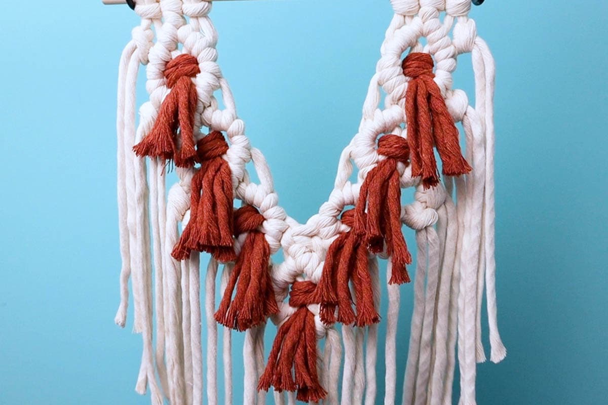 DIY Boho Macrame Wall Hanging with Tassels (Free Pattern!) | Marching North