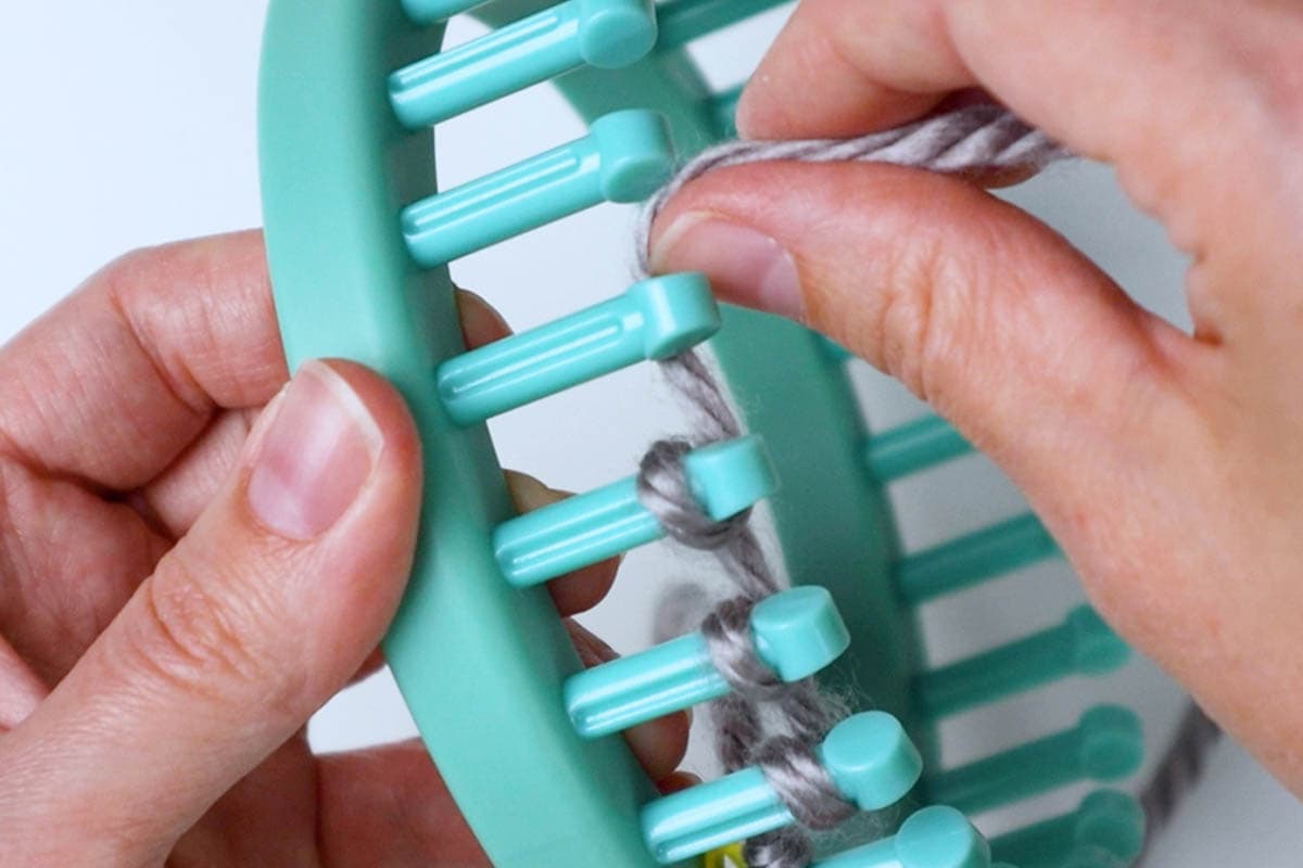 Easiest Loom Knit Baby Hat (Free Pattern!) | Marching North