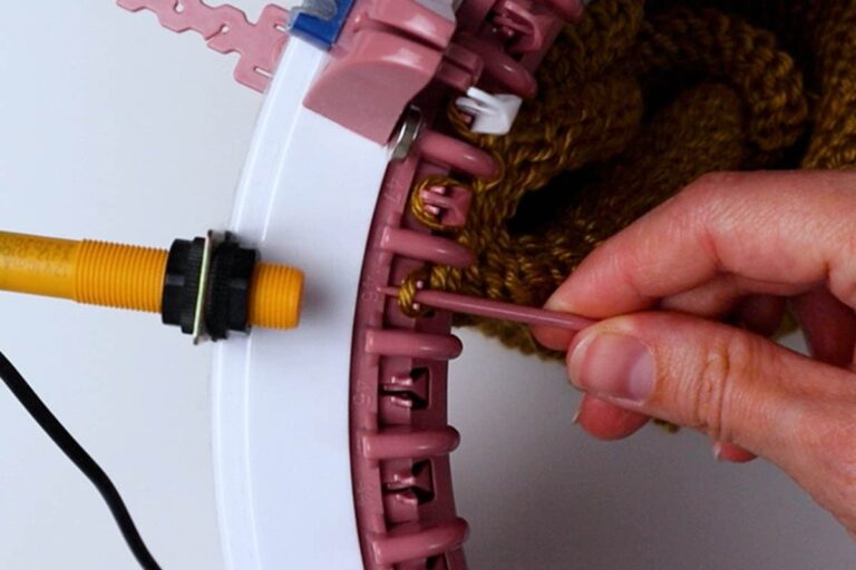 Easiest Knitting Machine Beanie Hat Pattern (Sentro, Jamit, or Addi ...