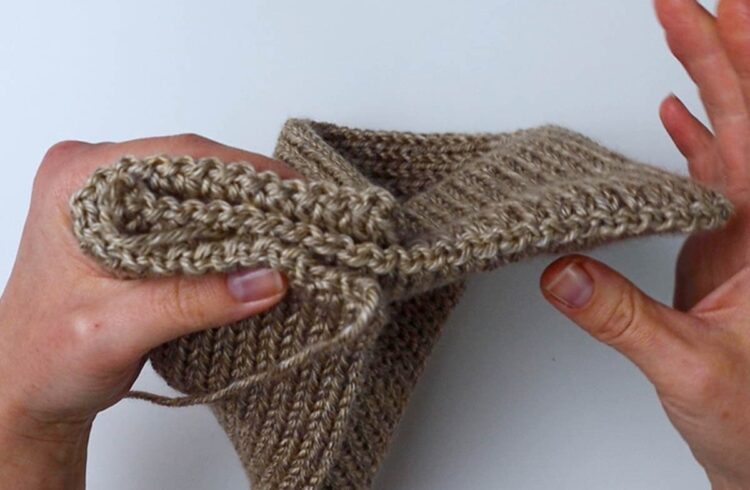 Free Twisted Knitting Machine Headband Pattern (Sentro, Jamit, or Addi ...