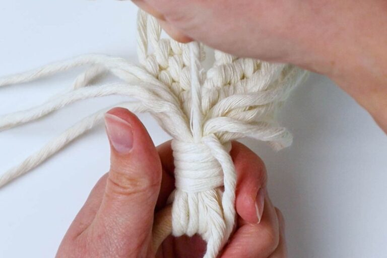 DIY Macrame Towel Hanger (Free Pattern & Video!) | Marching North