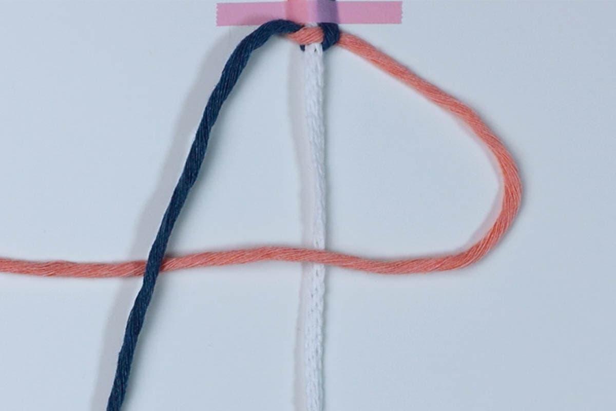 How to Make a 2 Color Macrame Square Knot Bracelet (Reversible ...