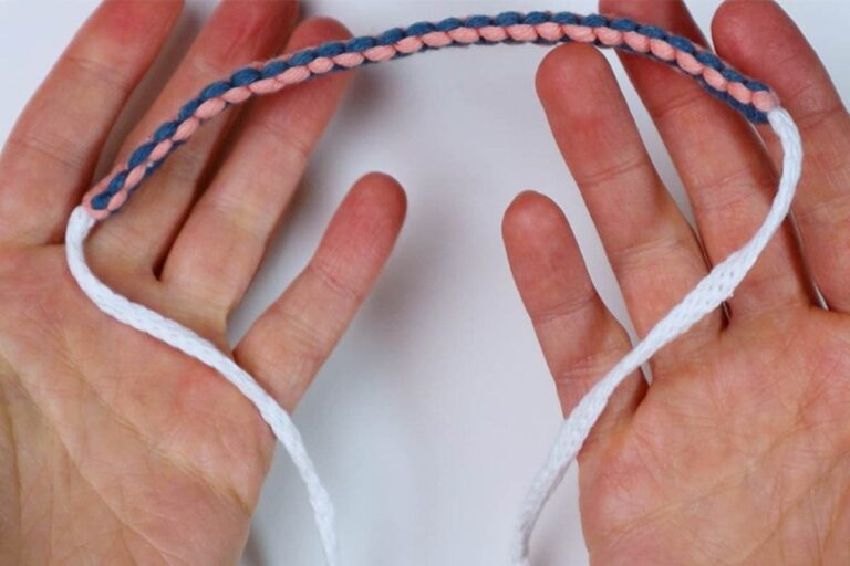 How to Make a 2 Color Macrame Square Knot Bracelet (Reversible ...