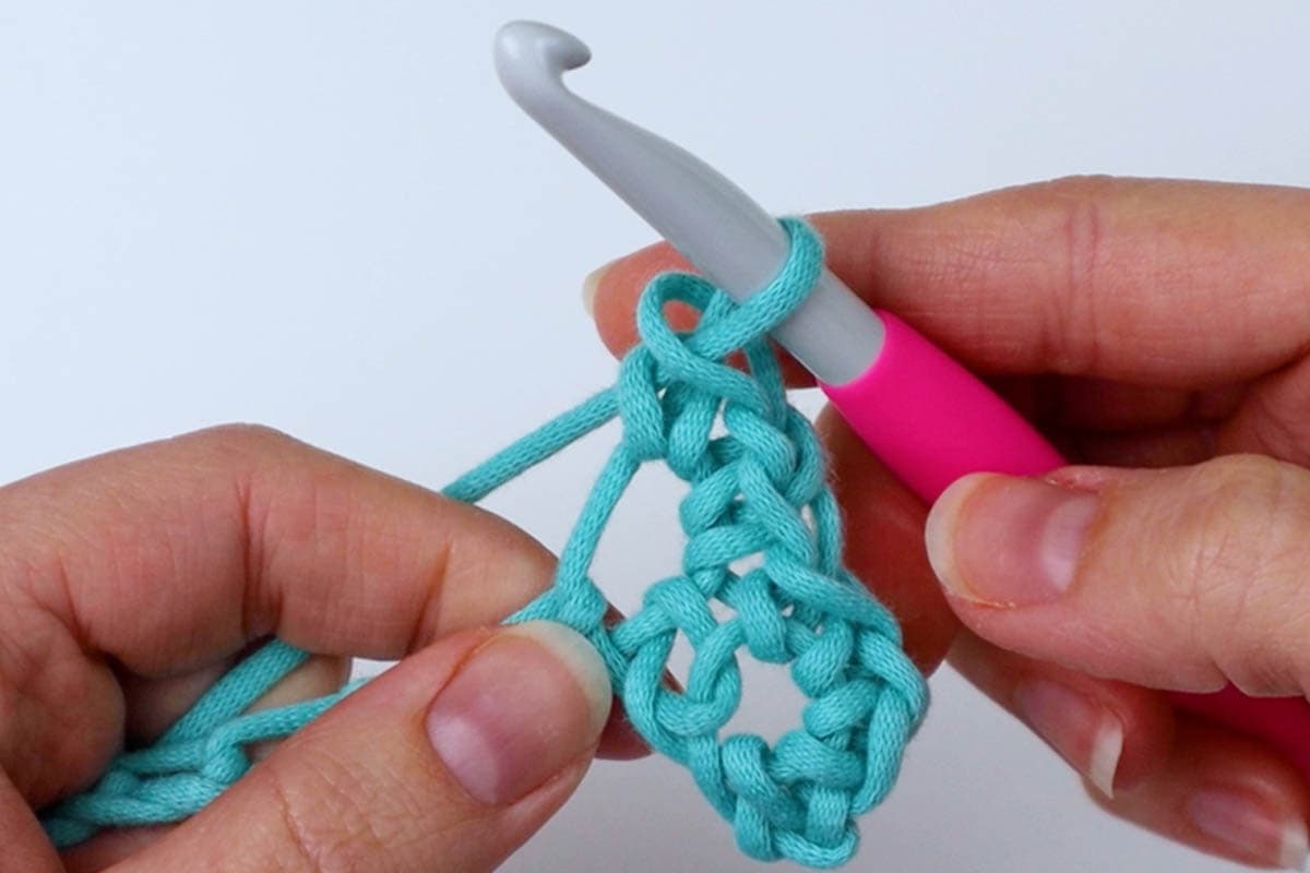 How to Crochet the Spider Stitch (Written Pattern & Video!) | Marching ...