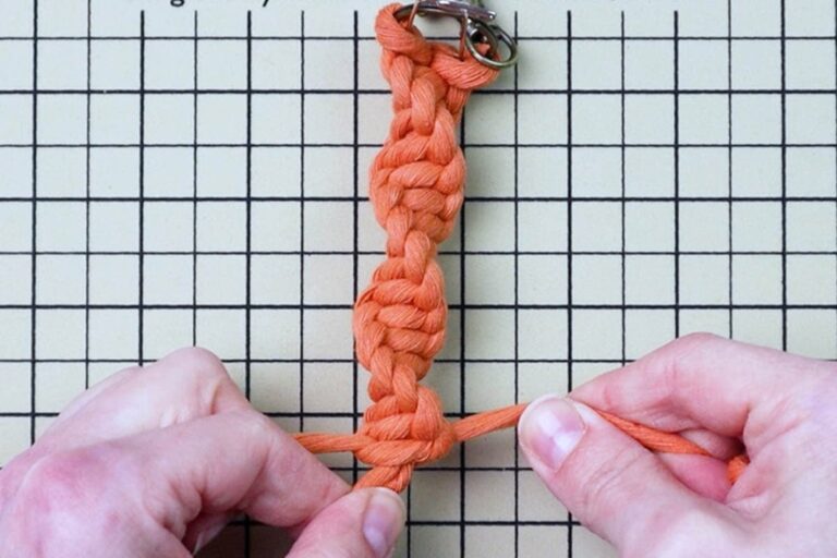Easy DIY Spiral Macrame Keychain (Free Pattern!) | Marching North