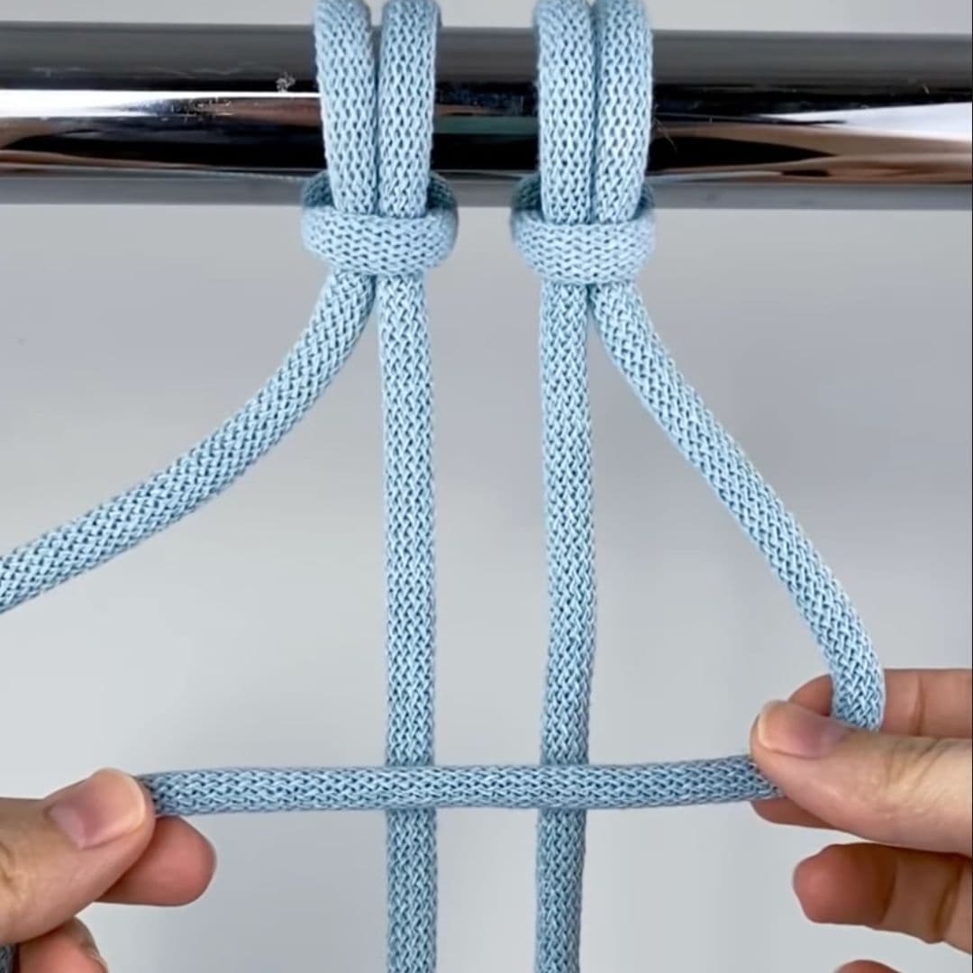 How To Tie A Square Knot For Beginners