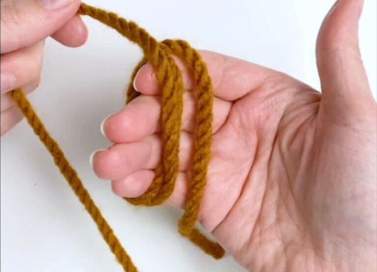 Super EASY magic ring (magic circle) crochet tutorial! | Marching North