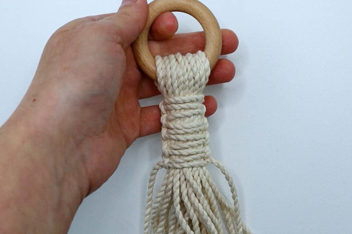 65+ Easy and Free Macrame Patterns (DIY Tutorials!) | Marching North