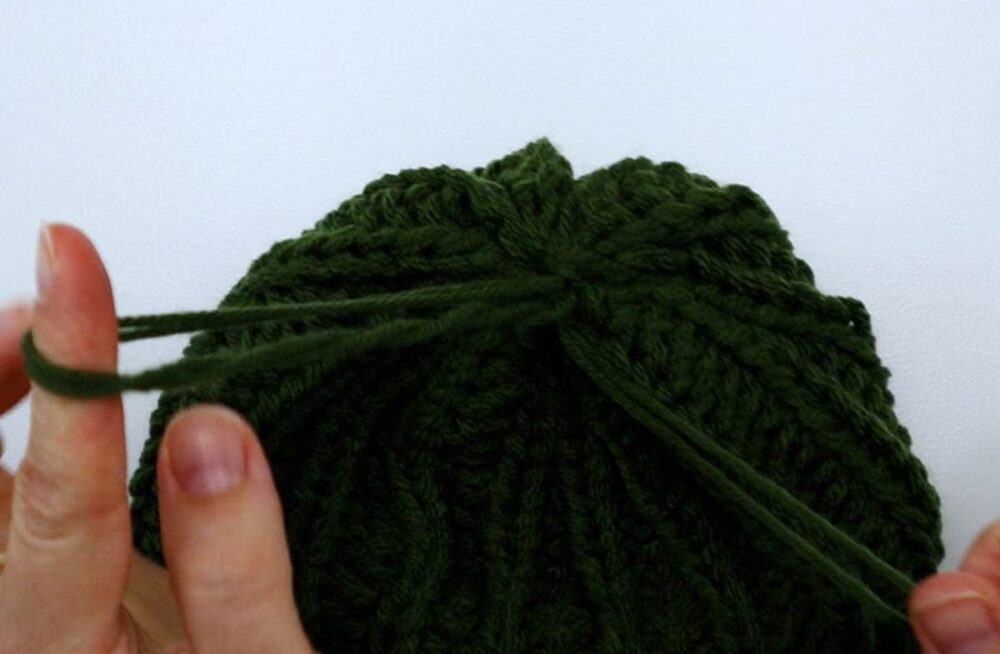 Easy Ribbed Loom Knit Beanie (Tutorial for Beginners!) | Marching North