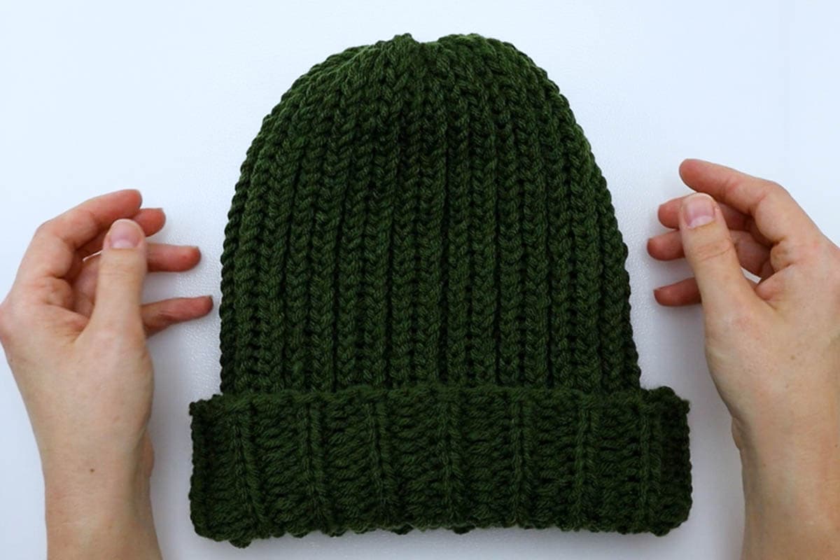 Easy Ribbed Loom Knit Beanie (Tutorial for Beginners!) | Marching North