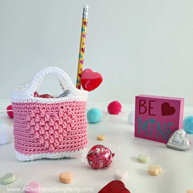 37 Fun & Free Crochet Projects: Easy Patterns for Beginners! | Marching ...