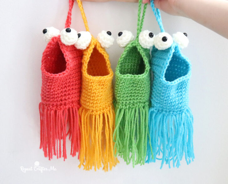 37 Fun & Free Crochet Projects: Easy Patterns for Beginners! | Marching ...