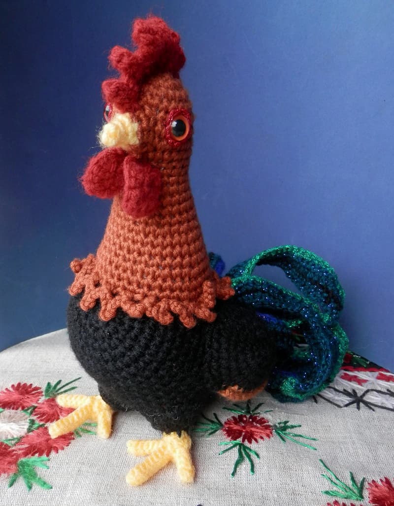 19 Crochet Chicken Patterns: Cute and Easy Tutorials! | Marching North