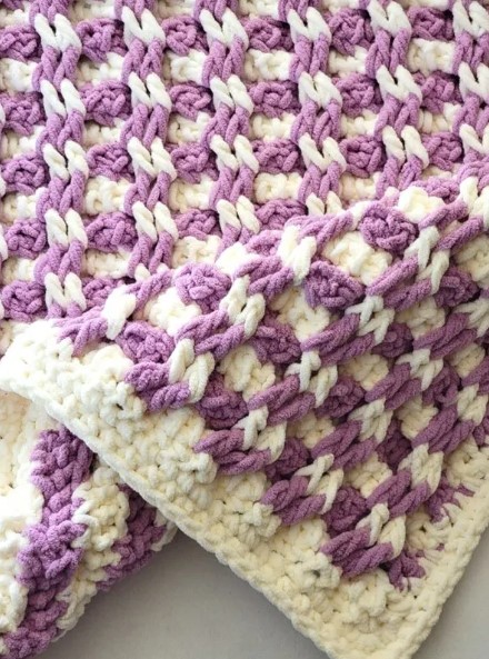 60+ Free Chunky Crochet Blanket Patterns | Super Bulky Yarn! | Marching ...