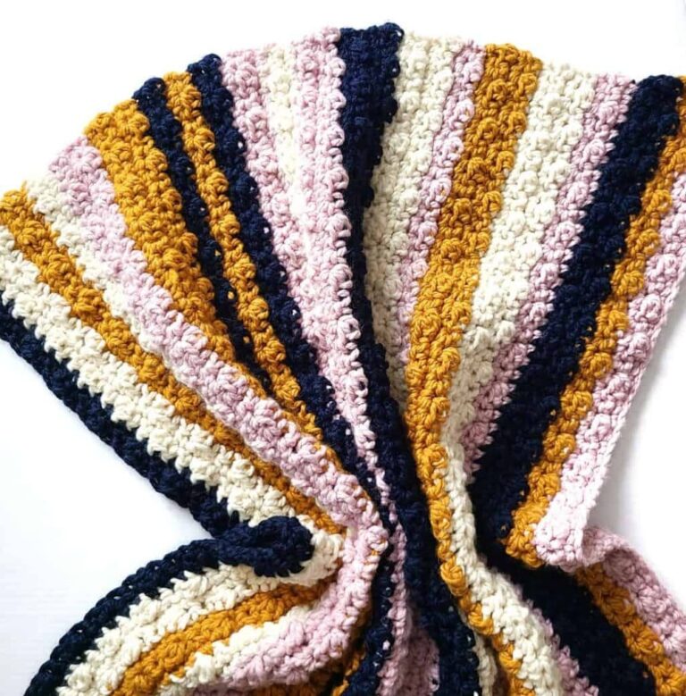60+ Free Chunky Crochet Blanket Patterns | Super Bulky Yarn! | Marching ...