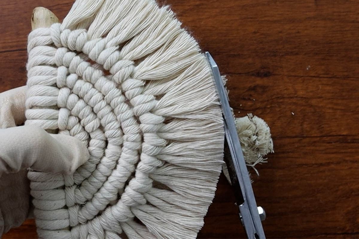 Macrame Half Circle Mini Wall Hanging | Free Pattern + Video! | Marching North