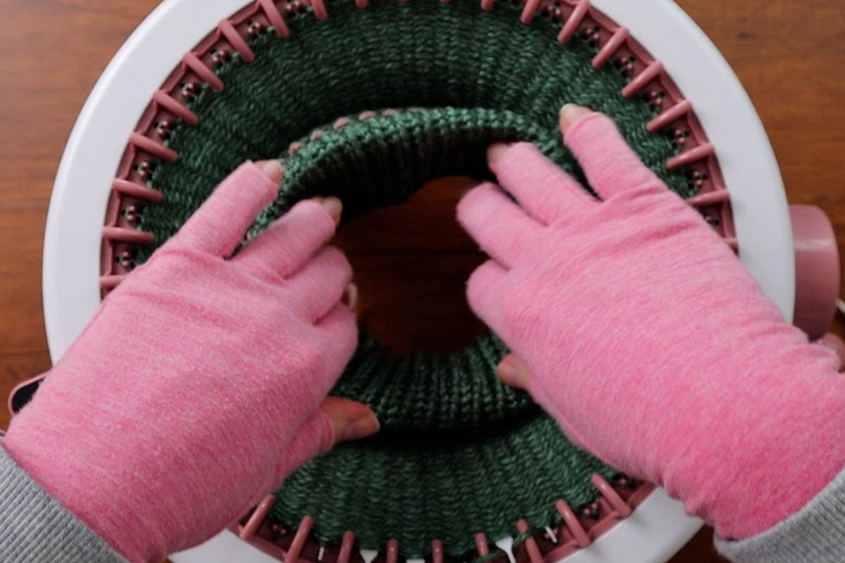 Free Twisted Knitting Machine Headband Pattern (40 Hook Sentro or Addi ...