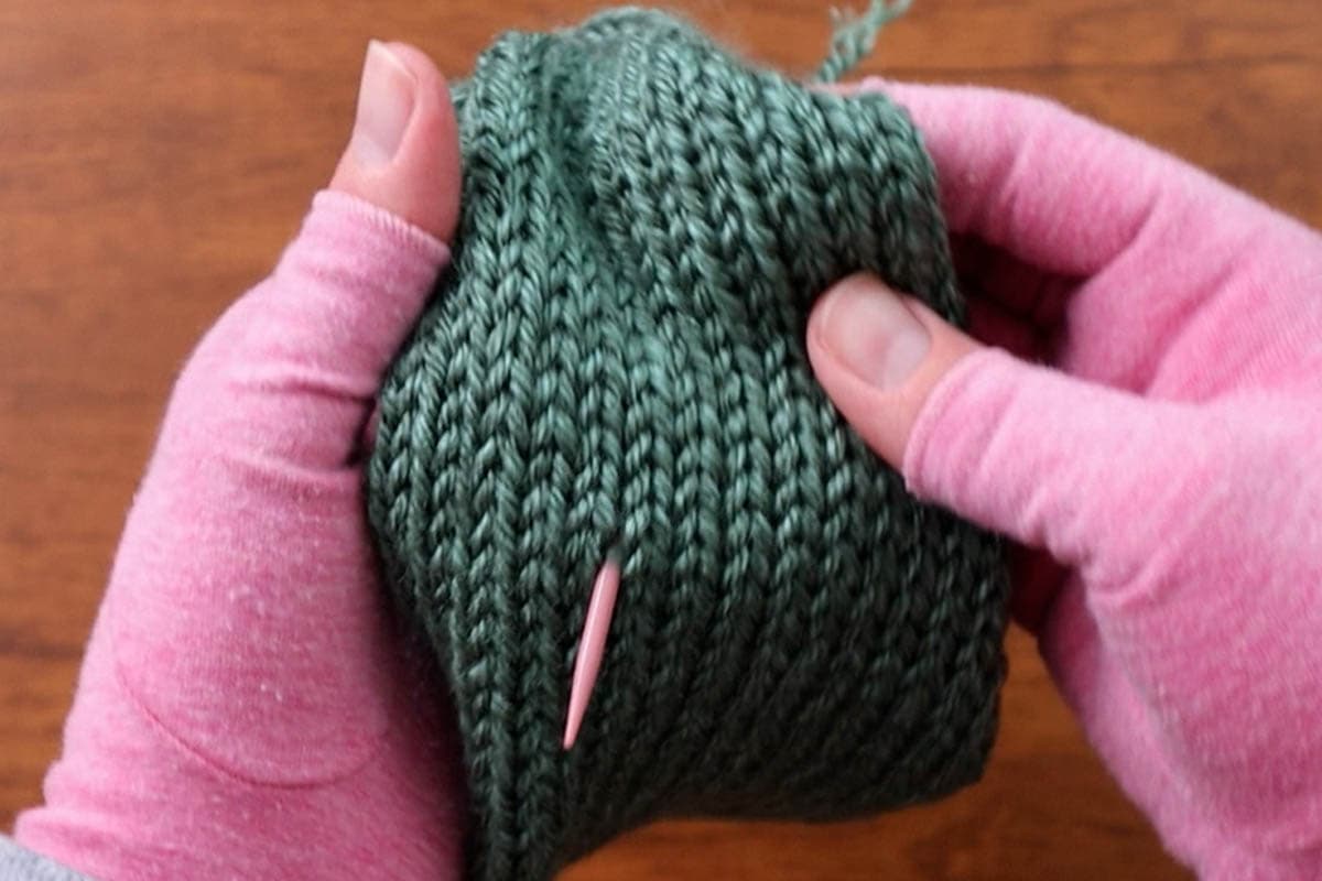 Free Twisted Knitting Machine Headband Pattern (40 Hook Sentro or Addi ...