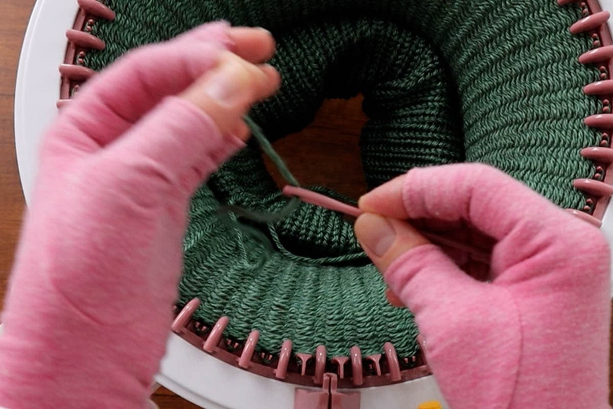 Easy Knitting Machine Beanies in 3 Sizes! | Marching North