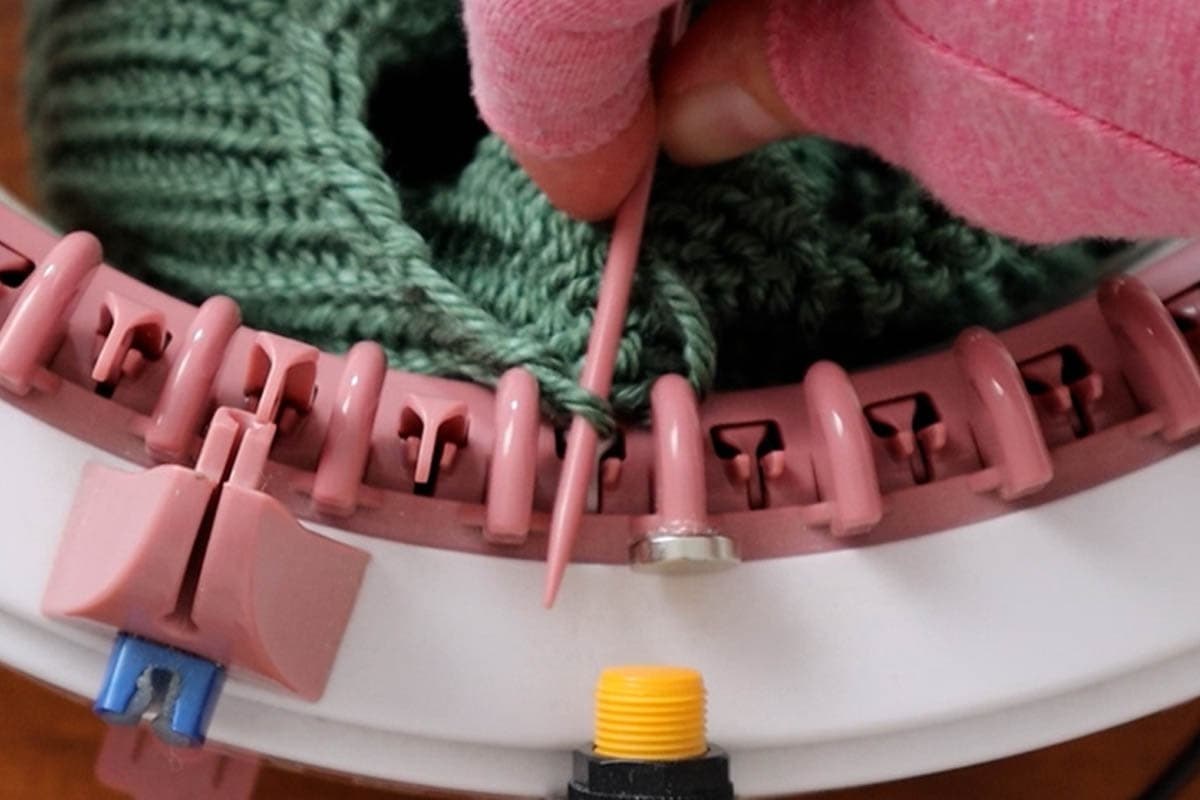 Easy Knitting Machine Beanies in 3 Sizes! | Marching North