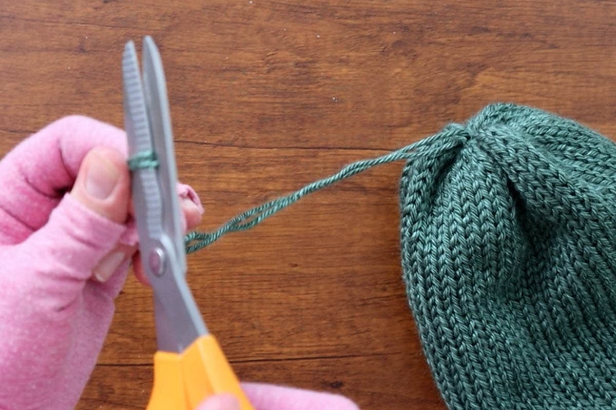 Easy Knitting Machine Beanies in 3 Sizes! | Marching North